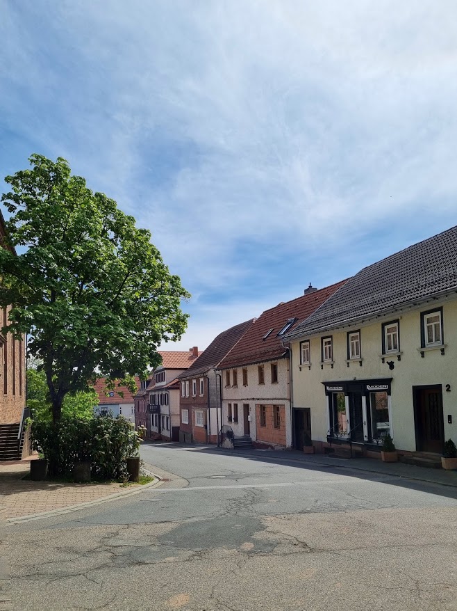 BEERFELDEN (EINER VON VIER STADTTEILEN VON OBERZENT)