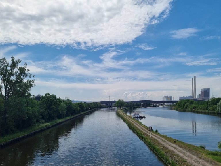 STADTANSICHTEN – NECKARSULM